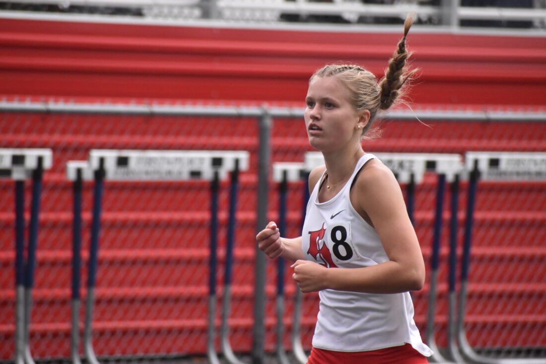 Salem’s Maggie Hopple qualifies for states in dramatic fashion, Quakers ...